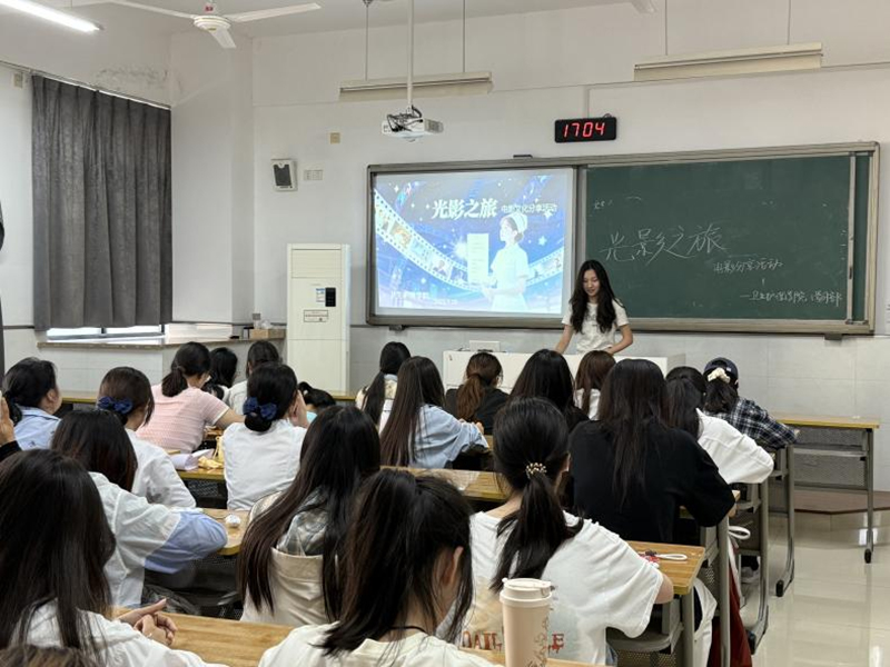 【卫生护理学院】护士节系列活动圆满完成--镇江市高等专科学校--www.zjc.edu.cn